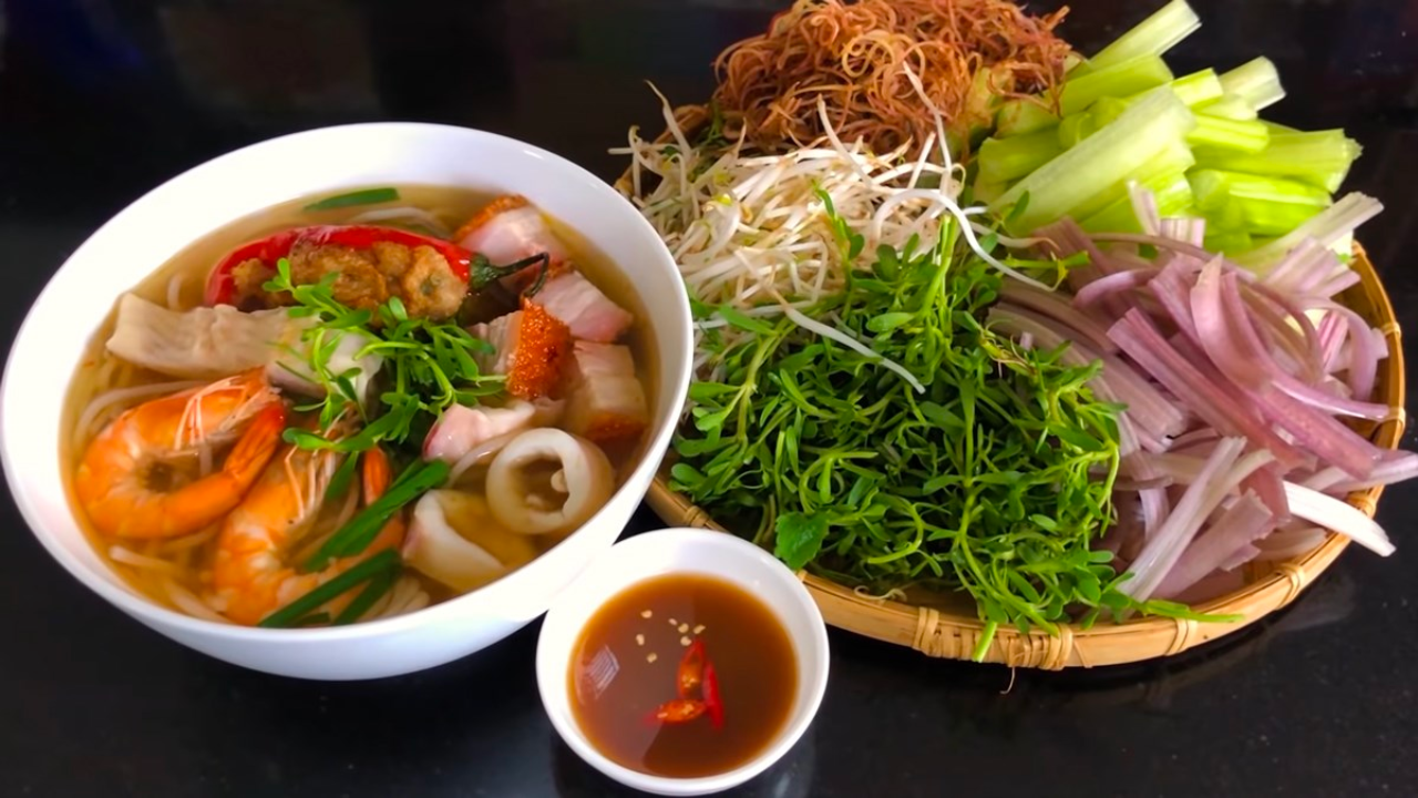 Bí quyết nấu bún mắm ngon tuyệt chuẩn vị miền Tây - Biogreen
